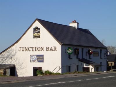 The Junction Bar, Camp - What's Happening